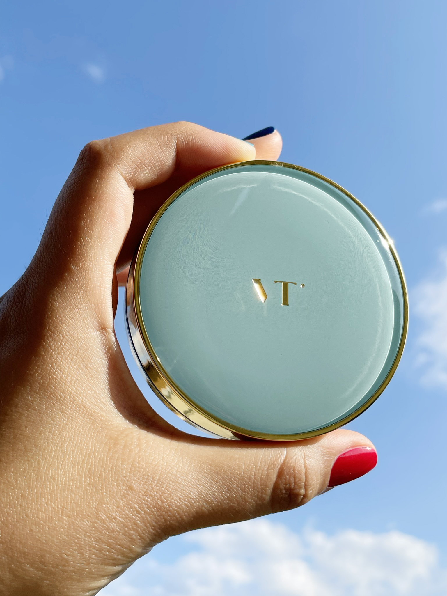 VT – Essence Sun Pact. Protector solar compacto, 11g – kf-beauty